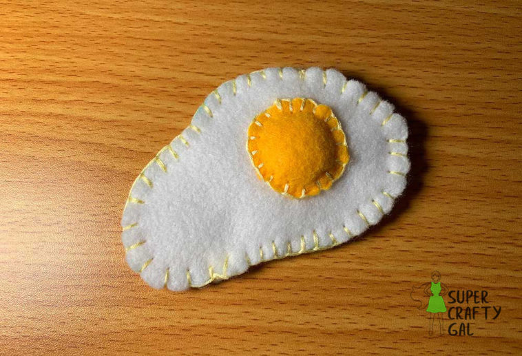How to Make Felt Breakfast Food - Super Crafty Gal